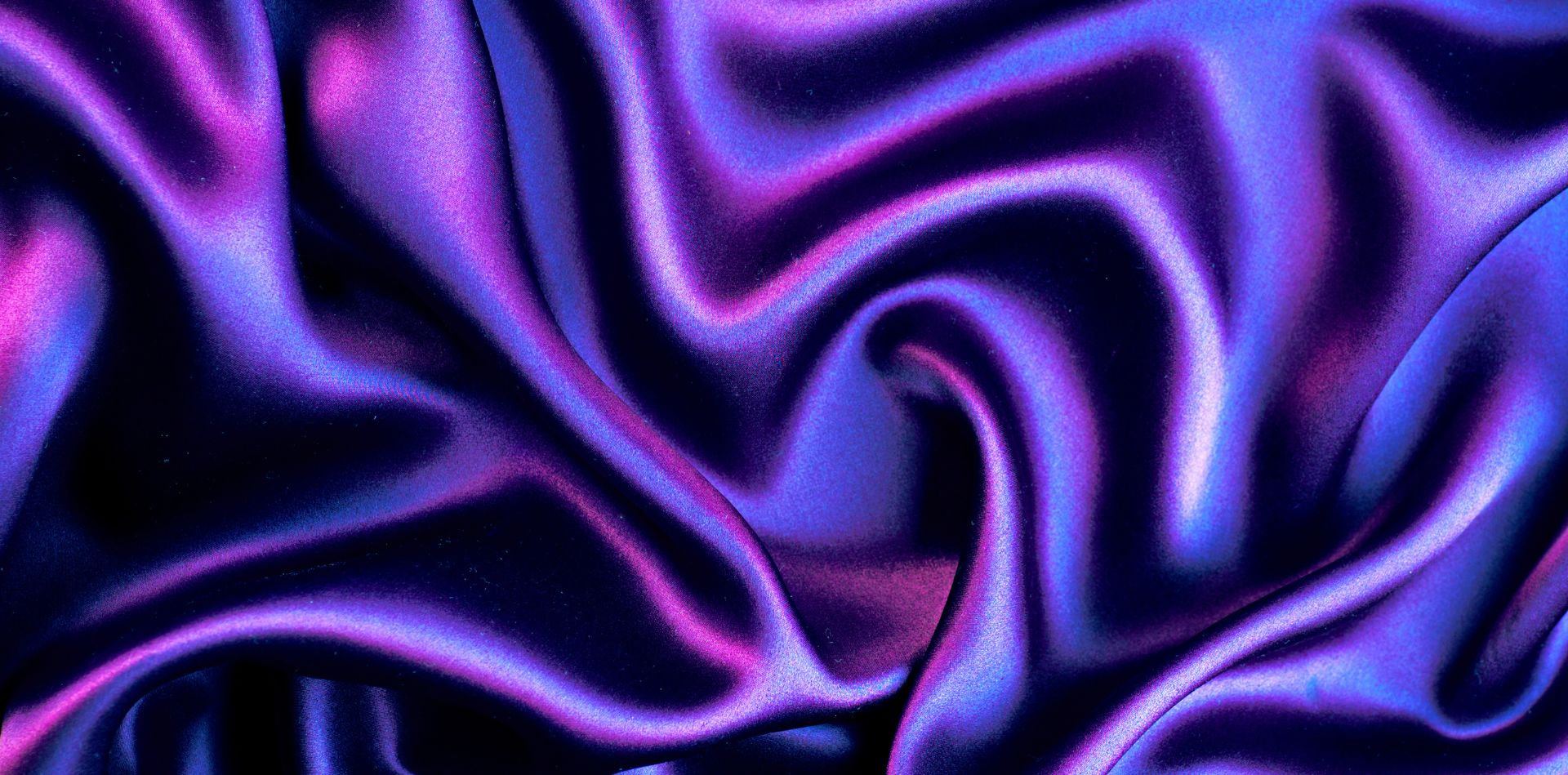 Come riconoscere se un tessuto è vera seta? La prova del fuego